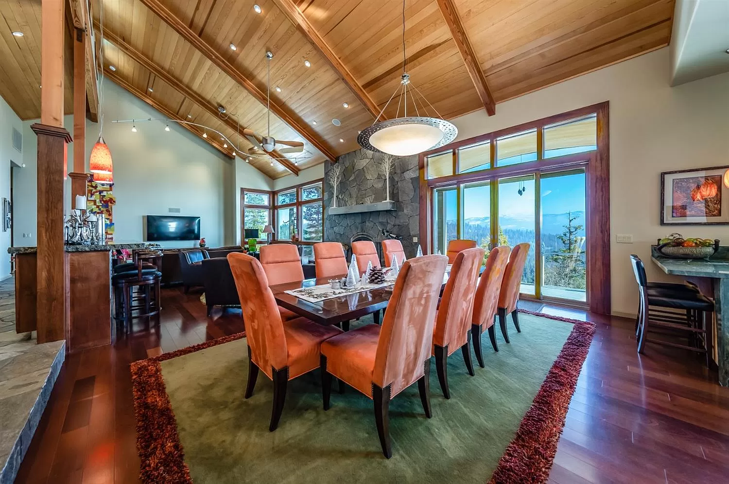 Stunning California Mountain Lodge - Haven Lifestyles