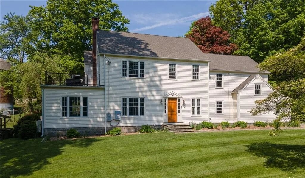 Historical Colonial Farmhouse in Quaint Connecticut Community - Haven ...