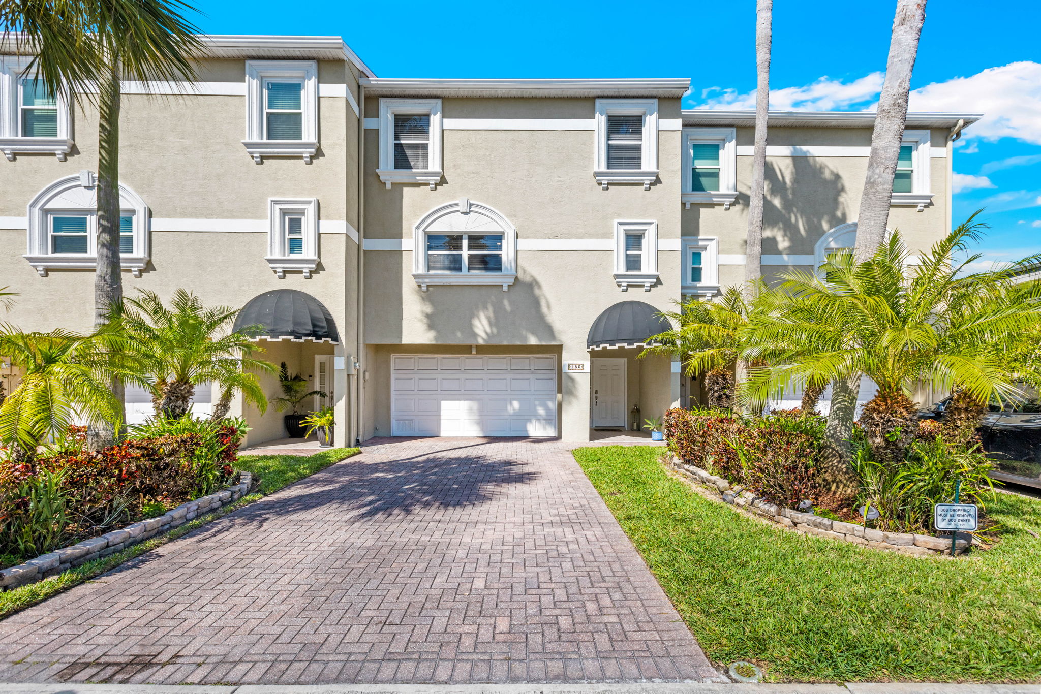 Stylish Florida Townhouse Right On the Gulf of Mexico - Haven Lifestyles