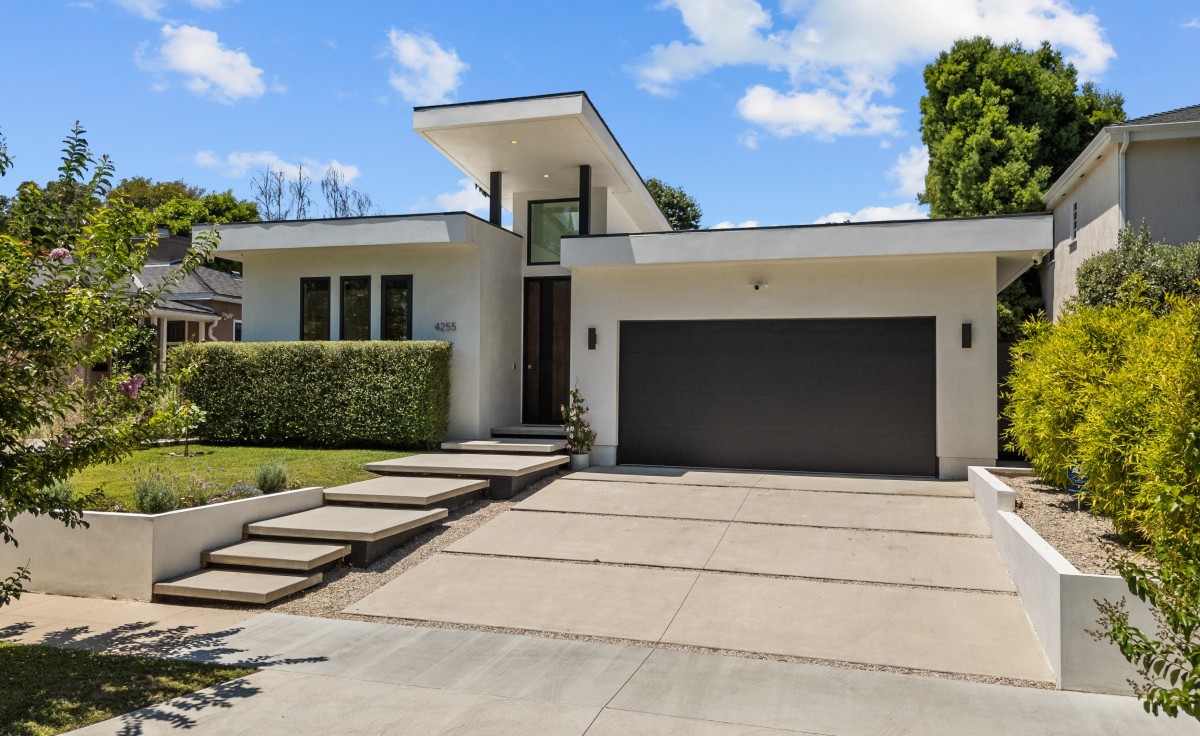 Modern Masterpiece in a Dream Studio City Location - Haven Lifestyles