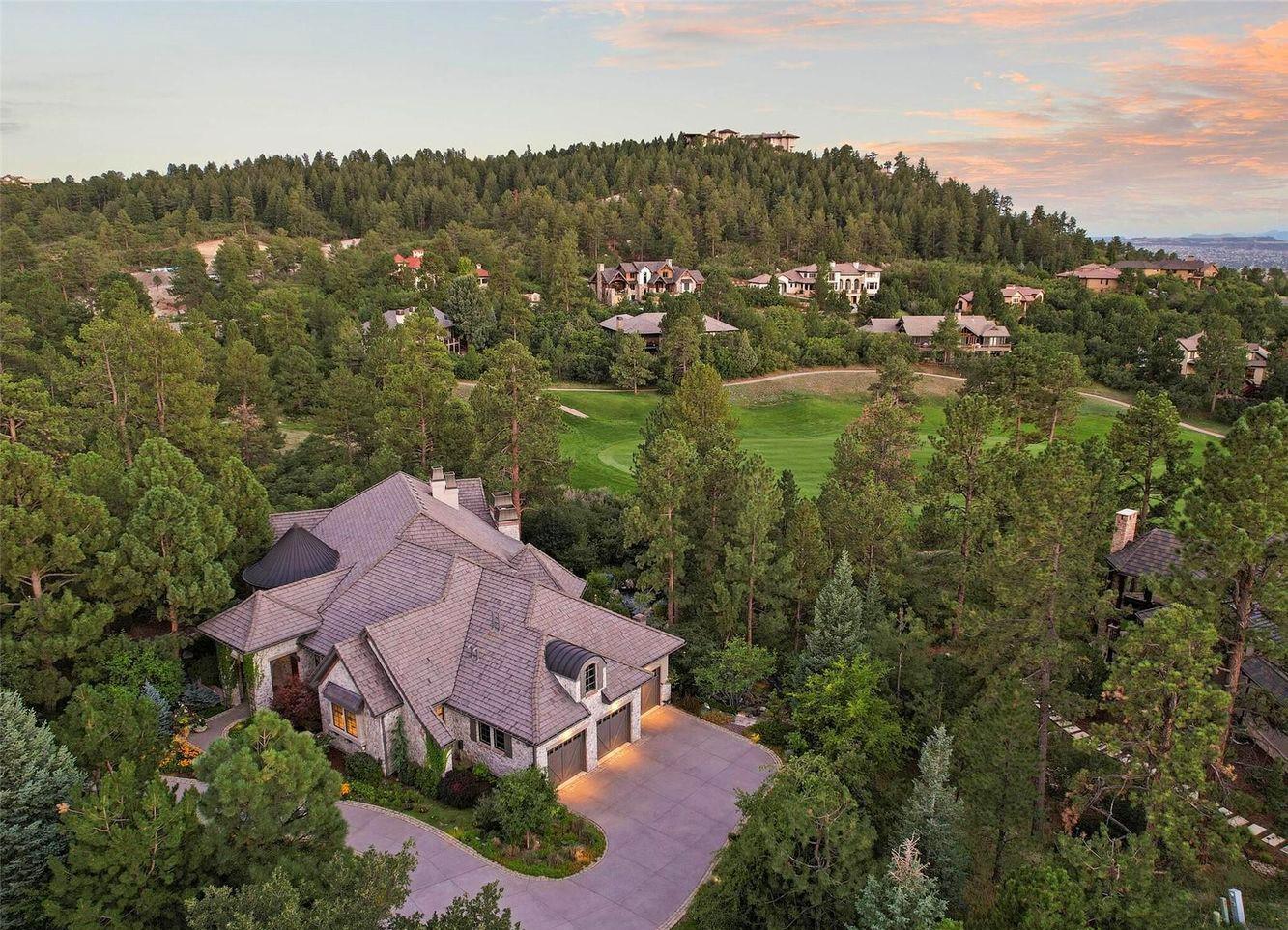 Denver Suburbs Ideal for Outdoor Enthusiasts - Haven Lifestyles