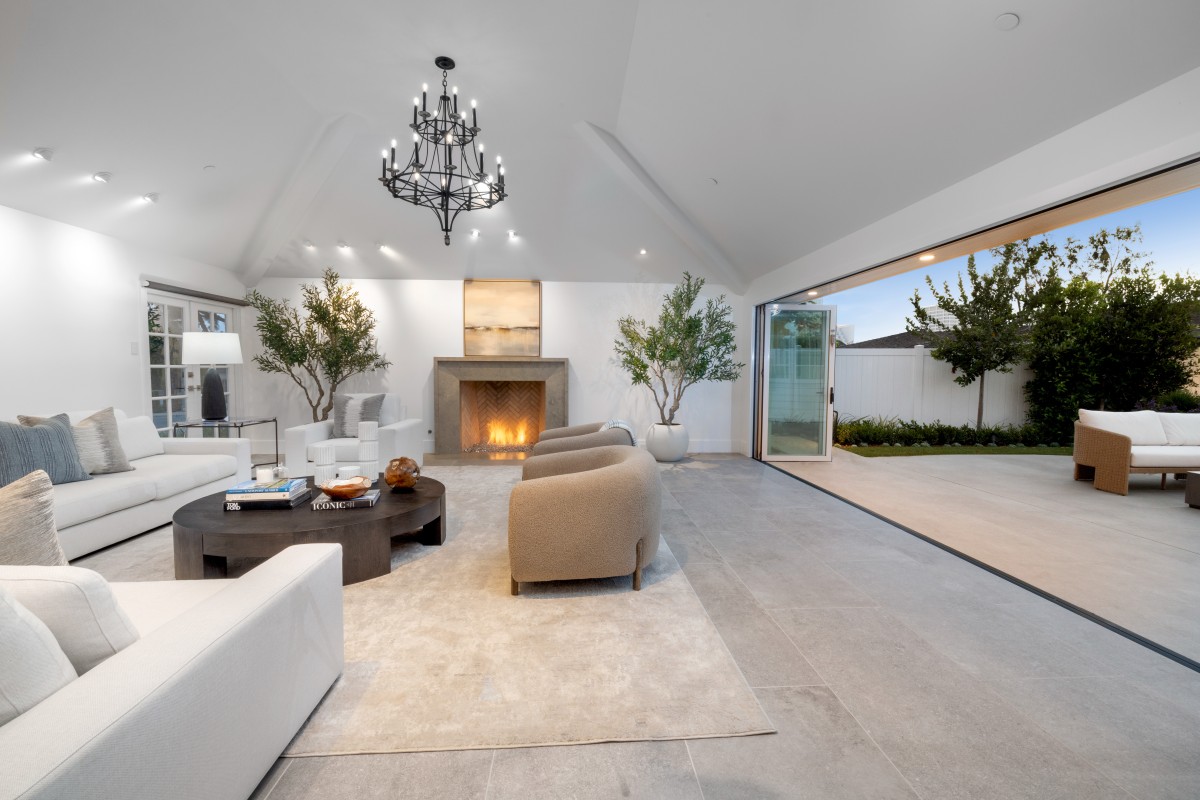 Pureology Founder Lists Hamptons-Inspired Newport Beach Home for $16.5 ...