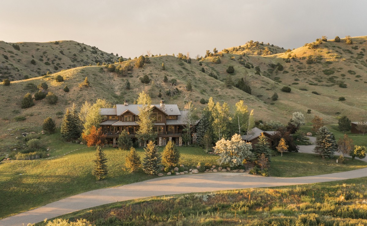 Sprawling 6,200-Acre Montana Ranch Is an Outdoor Enthusiast’s Paradise ...
