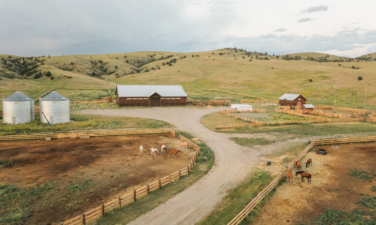 Sprawling 6,200-Acre Montana Ranch Is an Outdoor Enthusiast’s Paradise ...