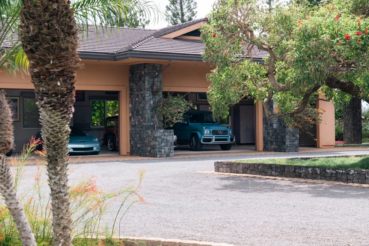 Blue Rock Lodge: Serene Hawaii Abode Now Available For $25 Million - Haven Lifestyles