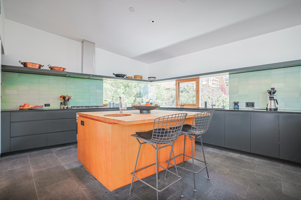 The Callow Residence: An Award-Winning Architectural Masterpiece on the ...