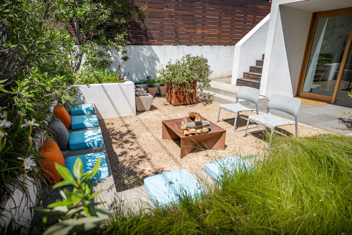 The Callow Residence: An Award-Winning Architectural Masterpiece on the ...