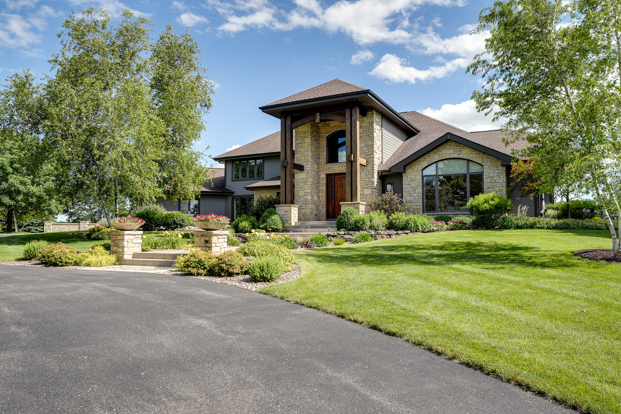 Opulent 234-Acre Wisconsin Estate Offers One-Of-A-Kind Amenities ...